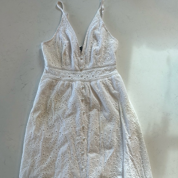 Simplee Apparel | Dresses | Medium Simplee White Dress | Poshmark